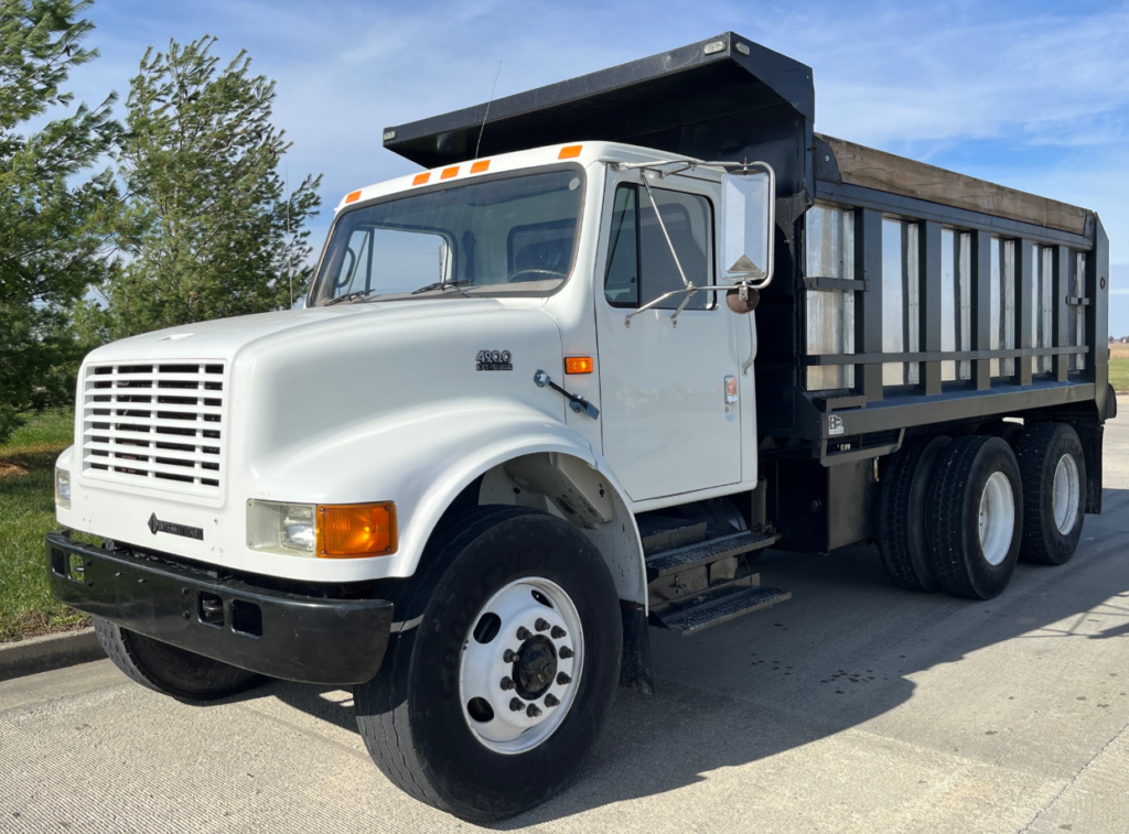 LAMA'R AMERICA – Transport Company